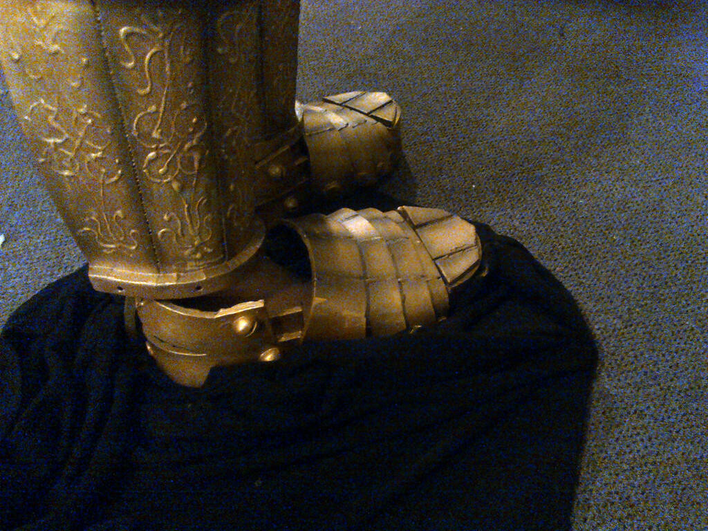 Mike Shears - Dark souls - Giant dad mask