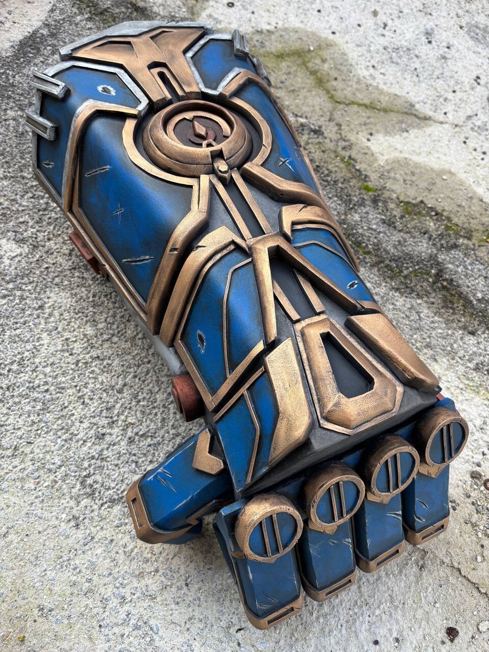 ArtStation - Arcane: League of Legends -Vi's Atlas Gauntlet