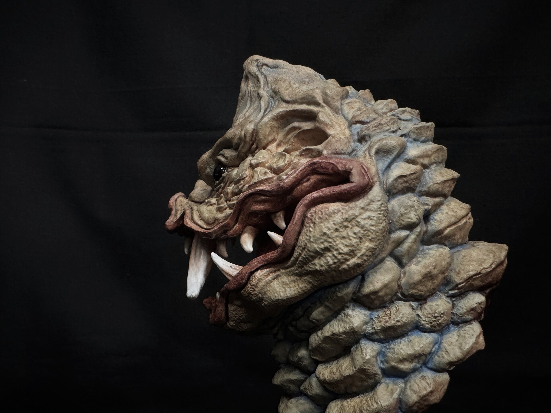 ArtStation - Ultra Kaiju Red King Bust Art Statue (One-Off) 完成品