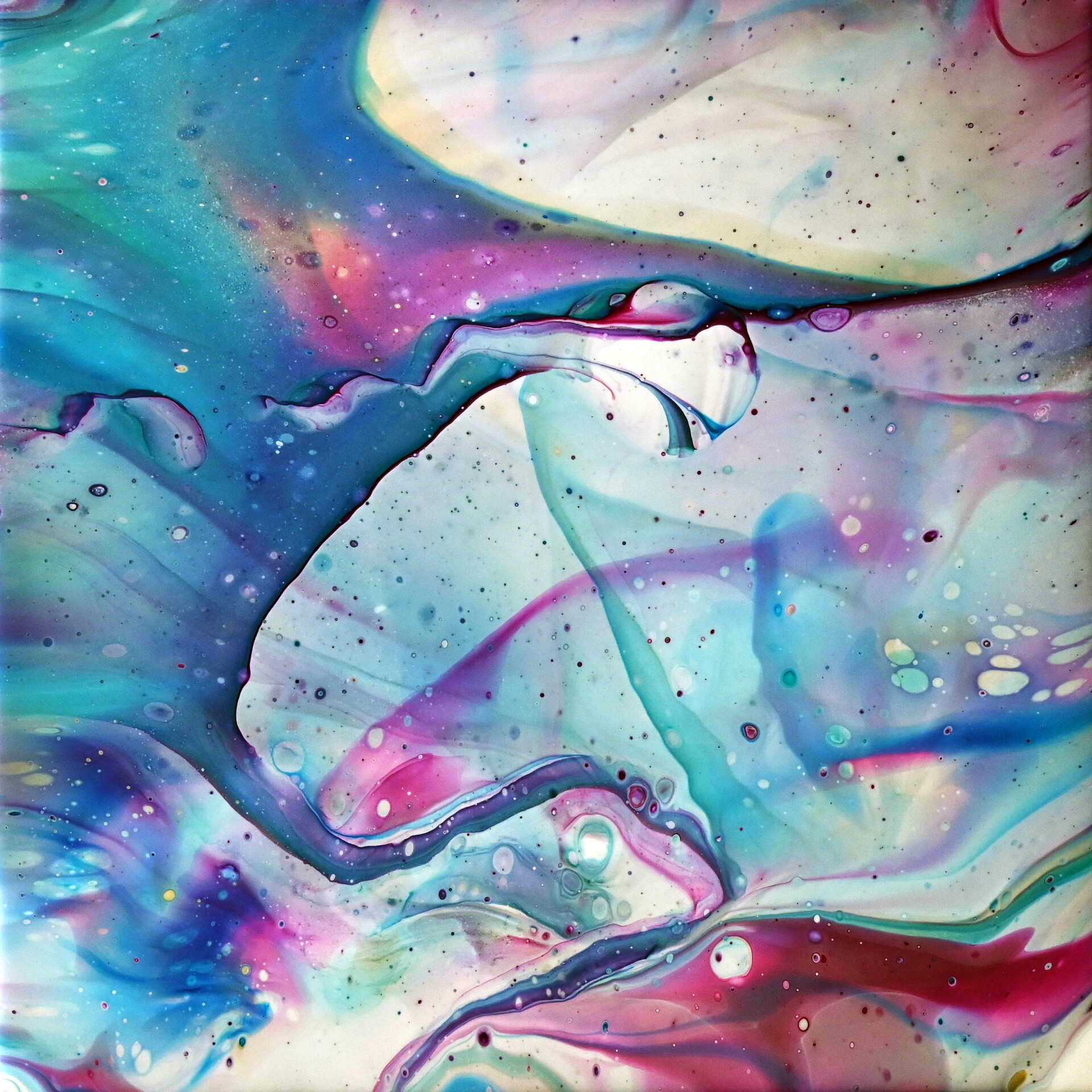 Fiona Art - The Magic of Transparency: Stunning Invisible Sandwich ...