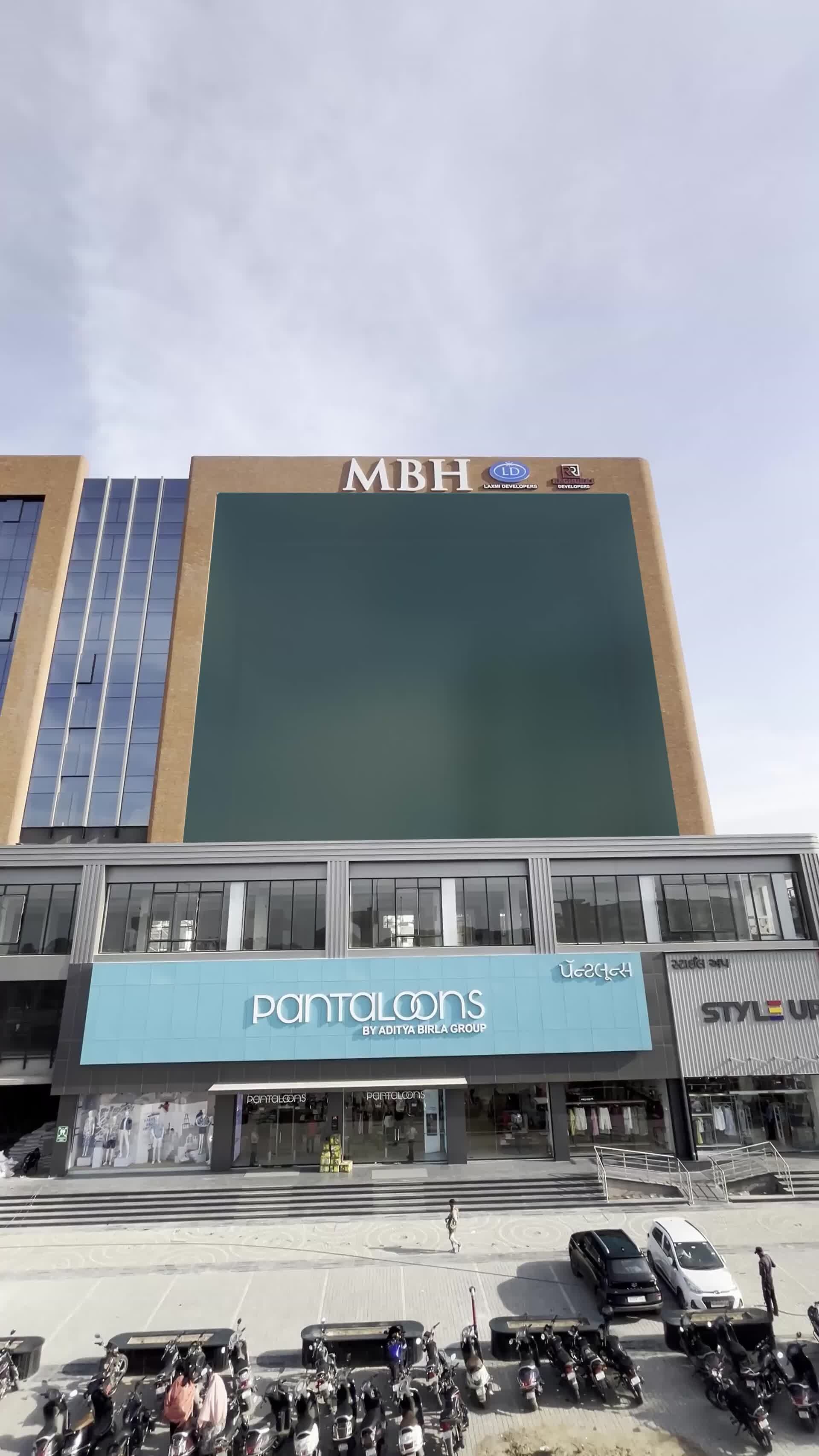 ArtStation - CGI Products Ads