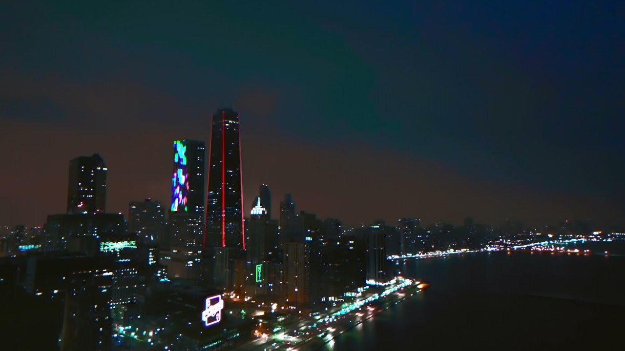 ArtStation - Neon City Comp