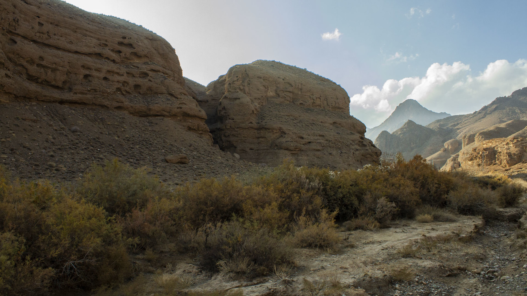 ArtStation - Mountains and fields of an ancient city(Abyane) | Resources