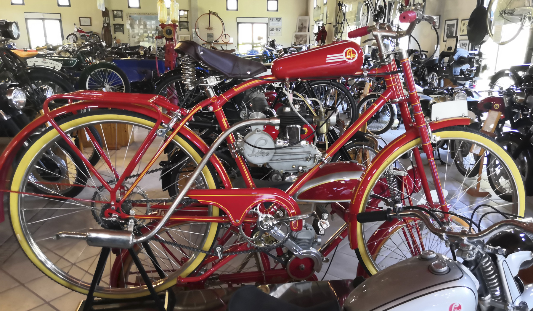 ArtStation - Old Motorcycle - reference images | Resources