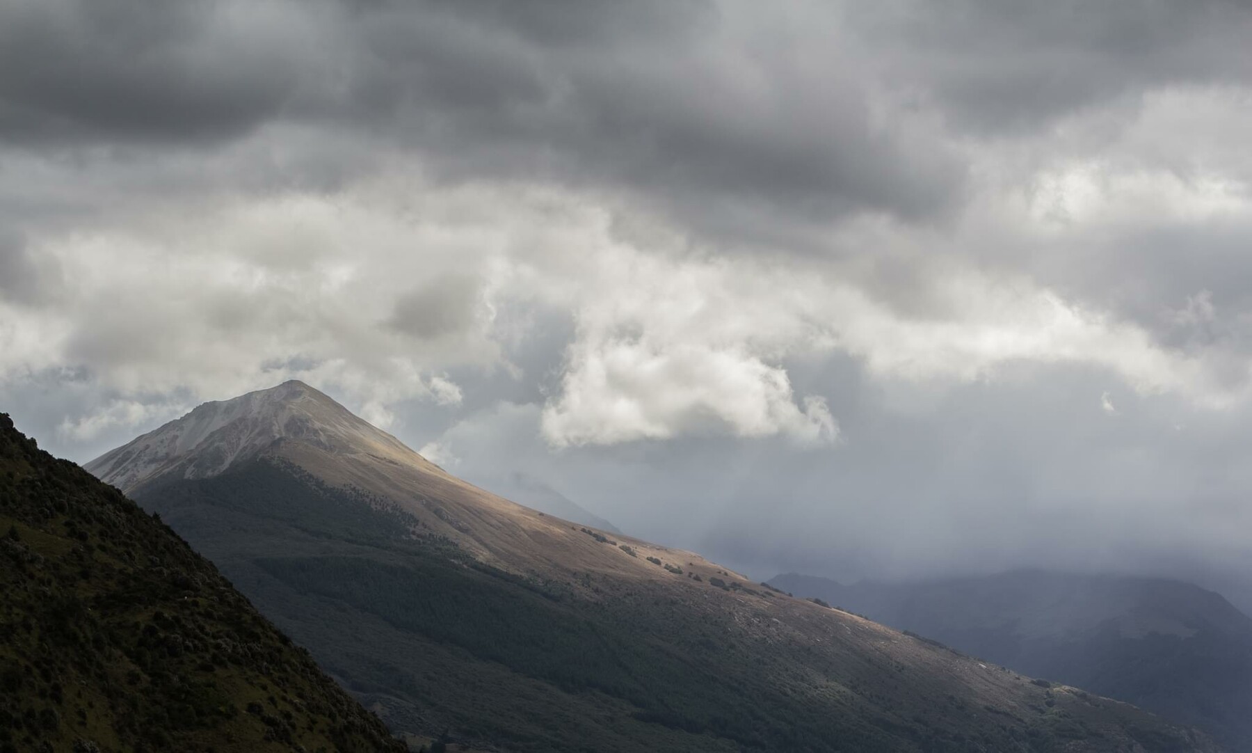 ArtStation - 141 photos of Stormy Mountain Ranges | Resources