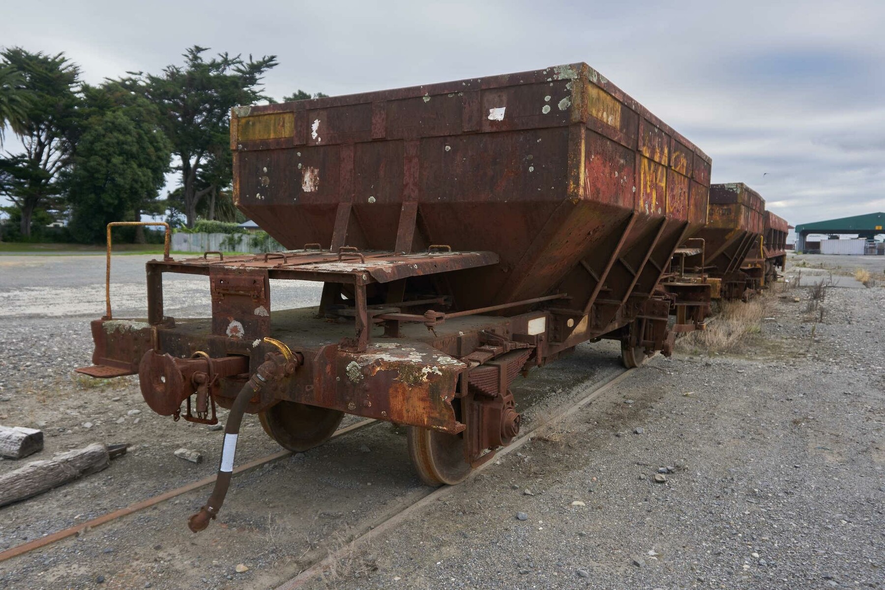 ArtStation - 78 photos of Rusty Cargo Rail Cars | Resources