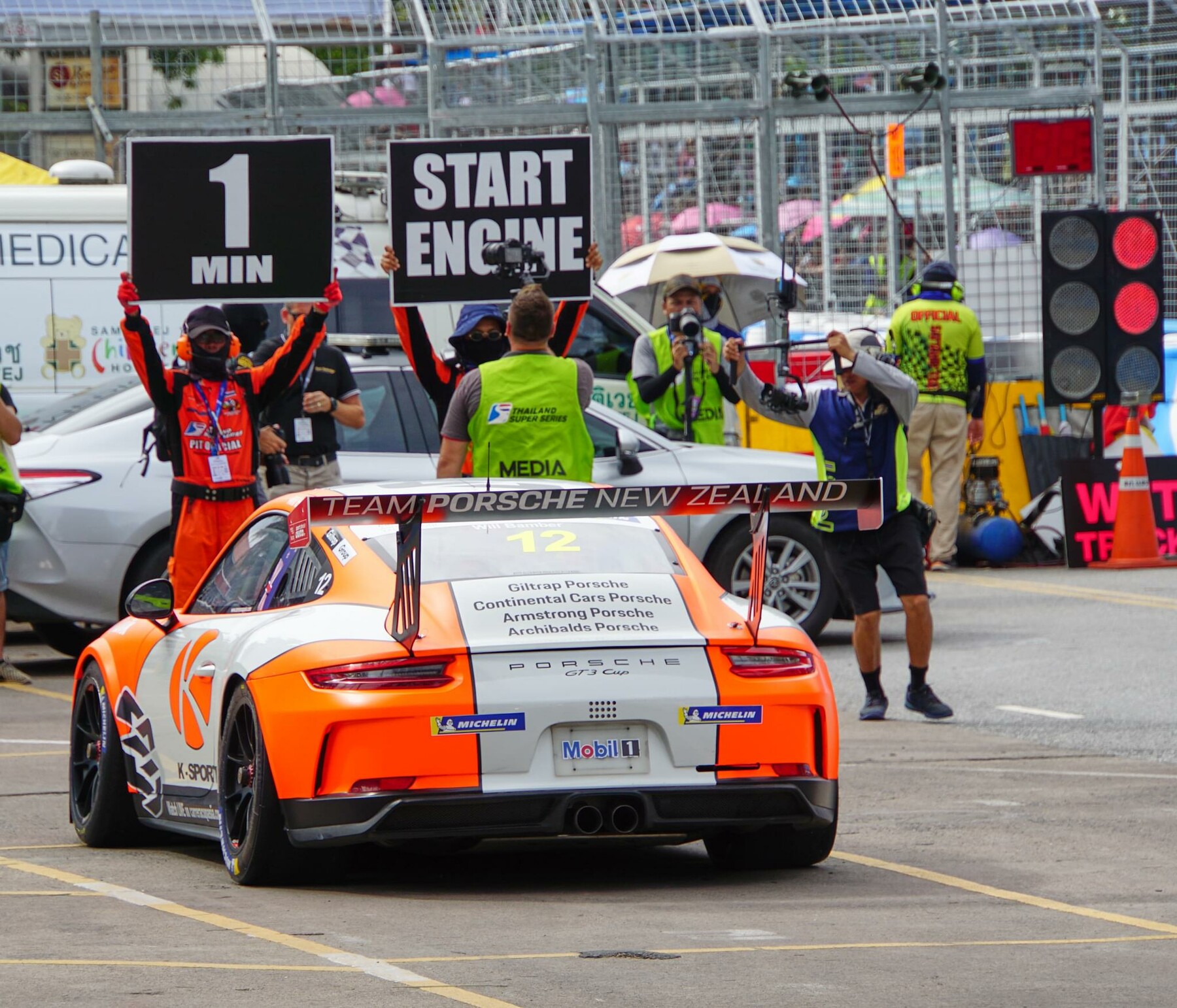 ArtStation - 387 photos of Porsche Race Pit Stop | Resources