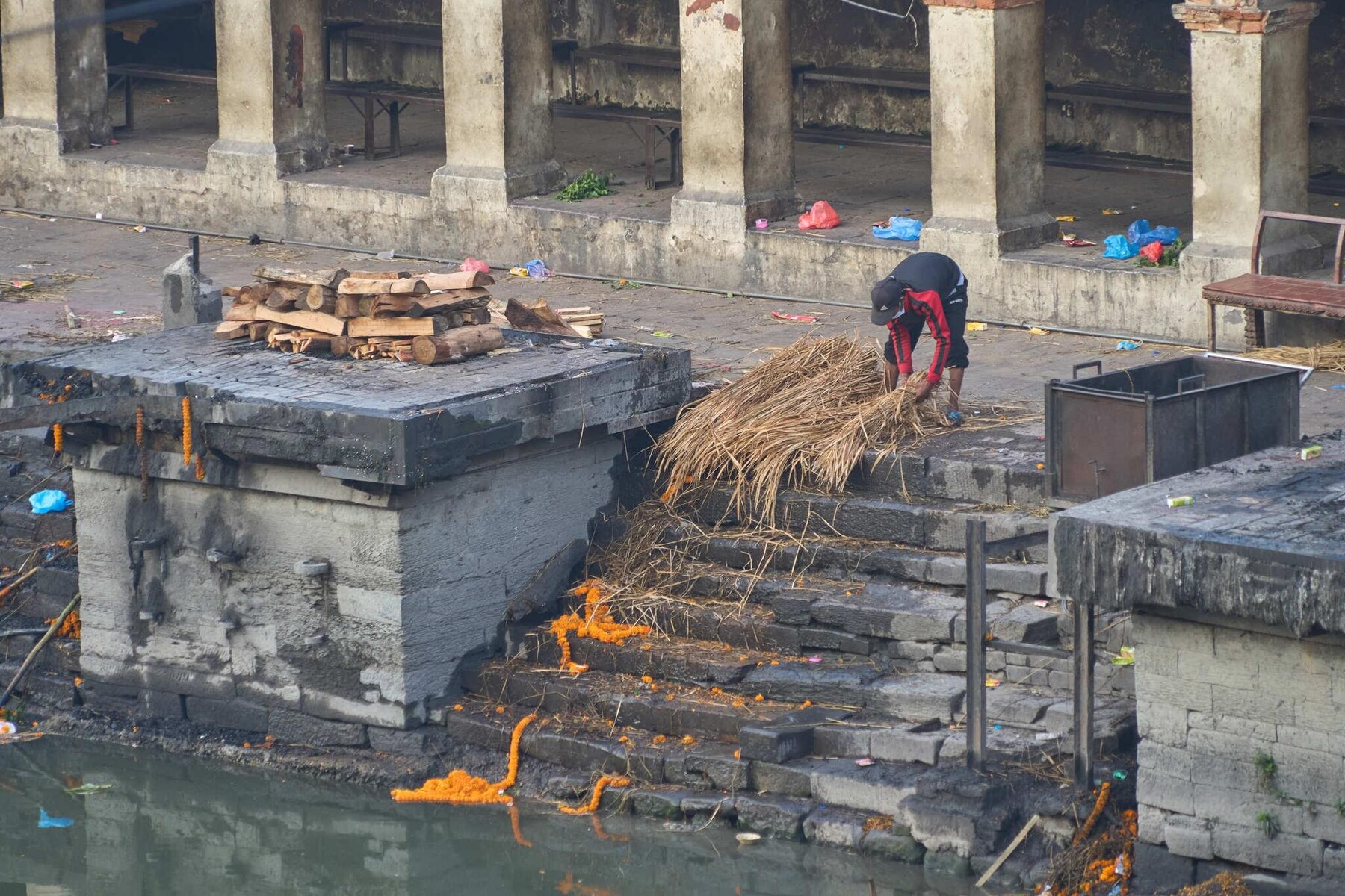 ArtStation - 168 photos of Corpse Burning River Hindu Temple | Resources